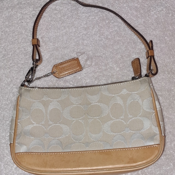 Coach | Bags | Coach Beige Signature Shoulder Bag | Poshmark